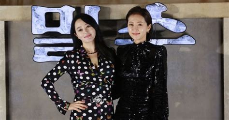 밀수 시원한 바다서 펼쳐지는 여자들의 뜨거운 우정종합