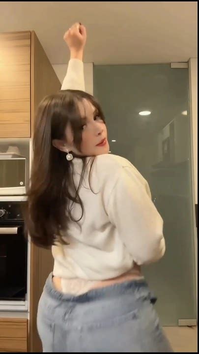 Sofía Brano In Reversed 18 Youtube