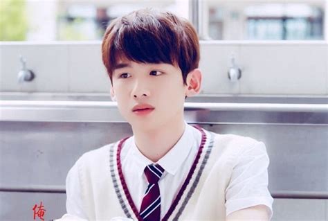 陸劇10位男星穿校服！《以家人之名》宋威龍、羅雲熙、丁禹兮都是頂級校園男神
