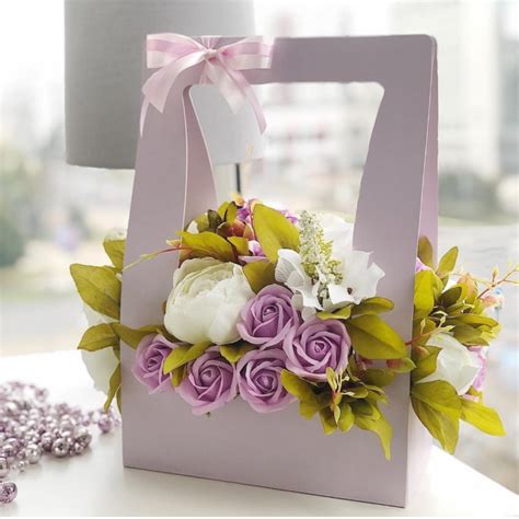 Букет из мыла серая сумочка с цветами - Forever-Flower