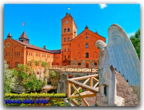 Замок Радомисль Українське село тропічні теплиці — Ukrainian Tour