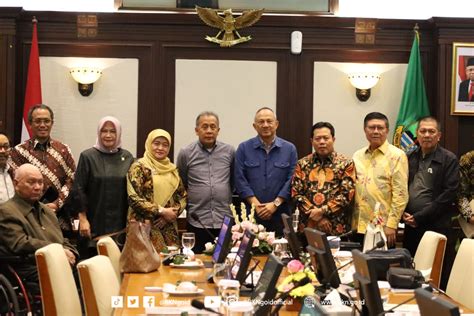 Sekretaris Utama BKN Hadiri Kunjungan Kerja Komisi II DPR RI Di Provinsi Jawa Barat Badan