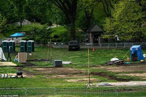 Coronavirus Us Makeshift Central Park Hospital Is Dismantled Daily
