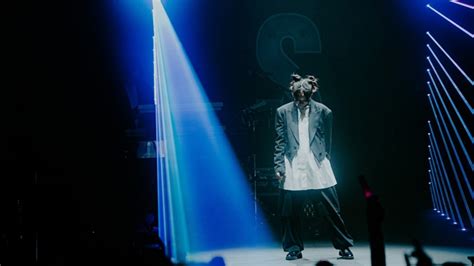 Yoasobi、新宿・東急歌舞伎町タワーでtiktok Liveを開催 累計視聴約63万人は史上最高記録 Cdjournal ニュース
