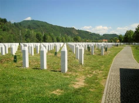 Holocaust Memorial Day Trust The Srebrenica Potočari Memorial Centre
