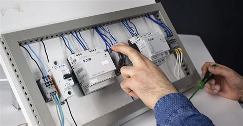 Kurs EasyE4 Podstawy programowania sterowników na bazie easyE4