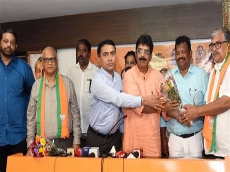 Eight New Bjp Mlas From Goa To Meet Pm Narendra Modi Monday कांग्रेस