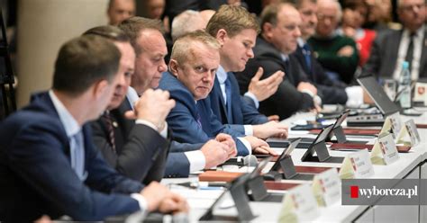 Radni Sejmiku Z Pis Odpowiadaj Na Skarg Adama Bodnara Kt Ry