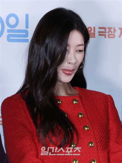 포토 정소민 혀 낼름 네이트 연예