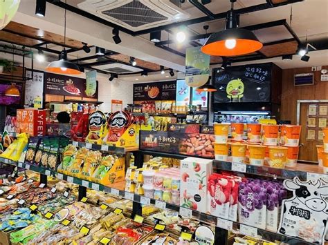【14图】松江九亭核心商圈，纯一楼沿街旺铺，带品牌租约，超大展示面。上海松江九亭九亭路商铺商铺租售生意转让出售 上海58同城