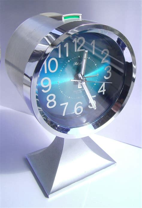 Rhythm Transistor Pedestal