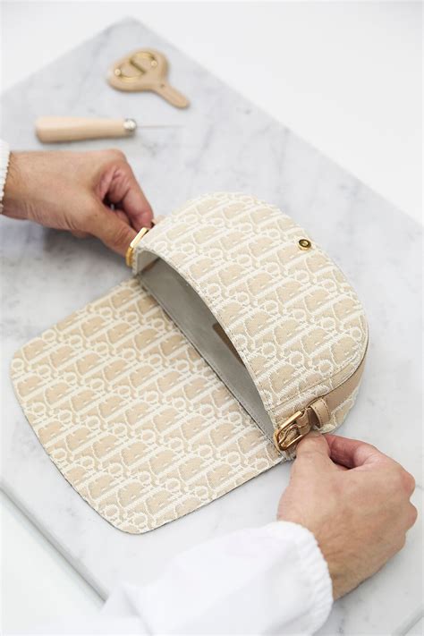 DIOR BOBBY EAST WEST 手袋 news savoir faire Fashion Accessories DIOR