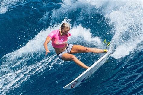 Get To Know Pro Surfer Bethany Hamilton The Us Sun