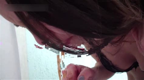 2022d Women Vomiting 572