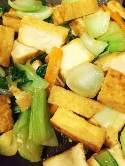 青梗菜と厚揚げのオイスターソース炒め By パット先生 【クックパッド】 簡単おいしいみんなのレシピが396万品