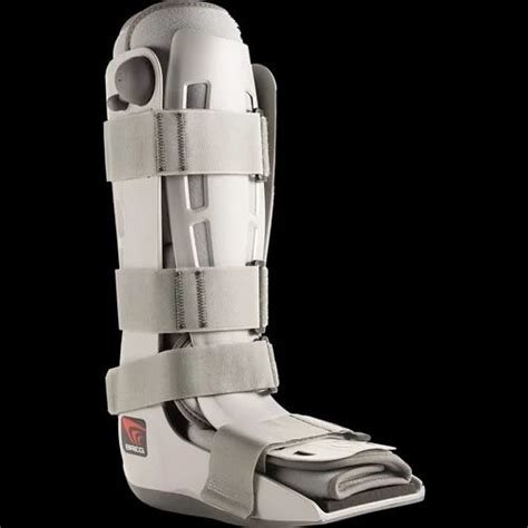 Breg Genesis Full Shell Walker Boot Size Large At ₹ 10000piece In Mumbai