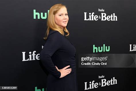 Amy Schumer Attends Hulus Life And Beth New York Premiere At Sva