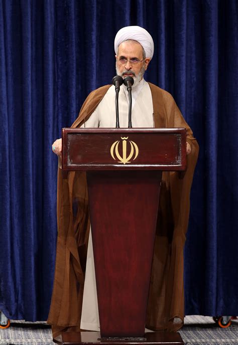 دیدار جمعی از فضلا، طلاب و مبلغین Leaderir