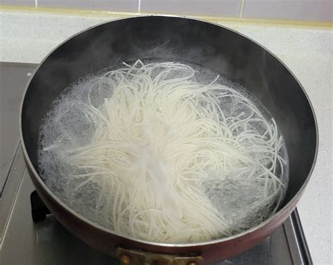열무김치국수