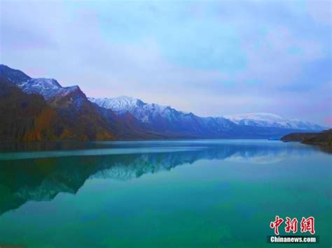 冬日里新疆昌吉努尔加大峡谷犹如水墨丹青 旅游频道 中国青年网