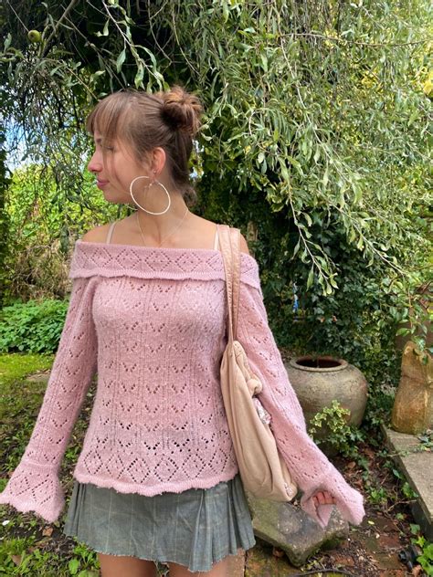 Vintage Pink Jumper And Pleated Skirt Autumn Outfit Fashion Inspo Outfits Outfits Fashion