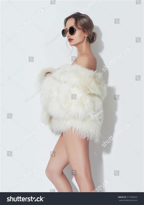 Sexy Women Fur Telegraph