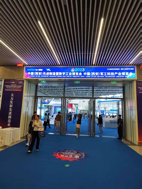 飞鱼携无柜特种机器人现身中国军工科技产业博览会
