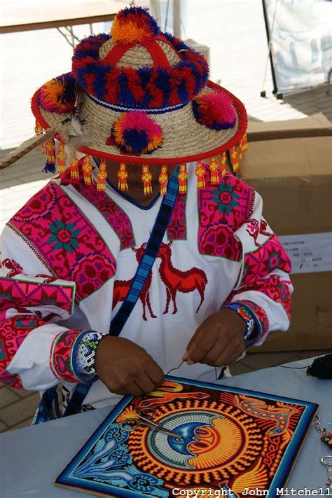 Pin By Ana Paula On Bordados Mexican Folk Art Mexican Art Mexican