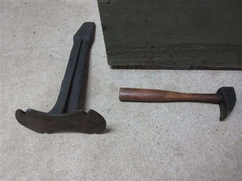 Cobblers Tools Include 6 Shoe Sizes 2 Heel Sets Cobblers Hammer