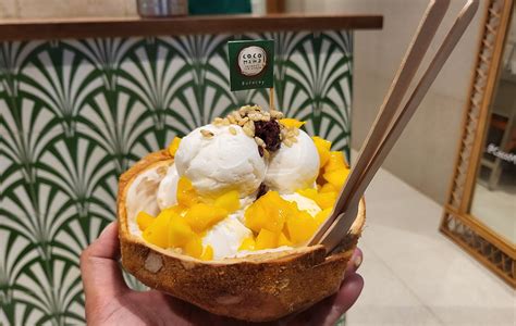 보라카이 디저트 맛집 코코넛 껍질에 담아 먹는 코코넛 아이스크림 코코마마 In 디몰