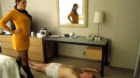 Capt Caroline Pierce Tramples The Traitor Crudelis Amator Ballbusting