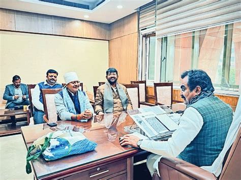 Mla Jain Met Pwd Minister पीडब्ल्यूडी मंत्री से मिले विधायक जैन सागर