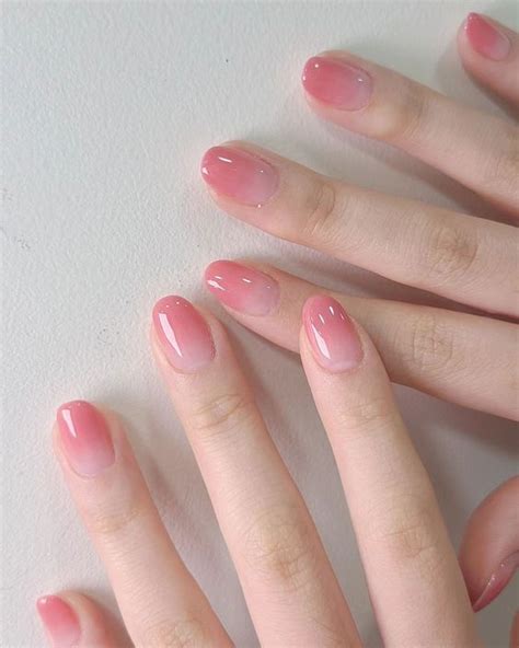 Get Ready Trendy And Unique 20 Light Pink Short Nail Designs
