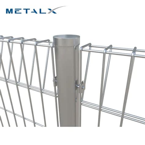Garden Galvanized Roll Top Triangle Bending Brc Welded Wire Mesh Fence