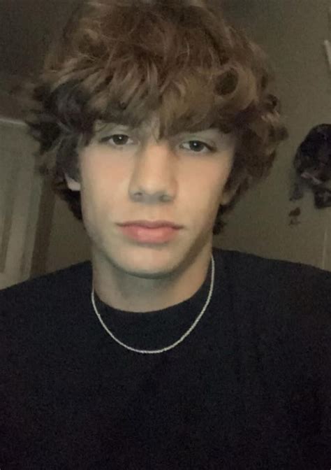 Gio Cascaes Tiktok Star Wikipedia Biography Age Family Height Net Worth Fast Facts Wikibious