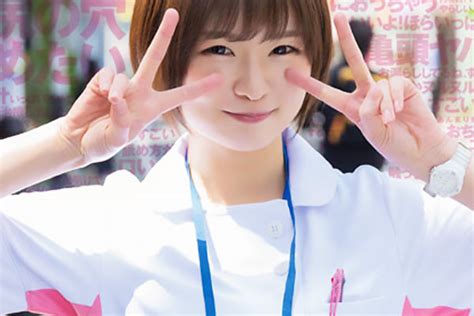 【上戸りこ 動画】「アナルを舐めると男の人も女の子みたいになっちゃうんですよね」 男尻穴にバキュームディープキッス看護師デビュー 無料av動画