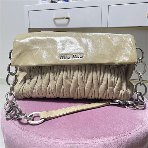 [진품가품] 미우미우 Miu Miu 가방 핸드백 미우미우 가방 정품인가요 필웨이 Feelway