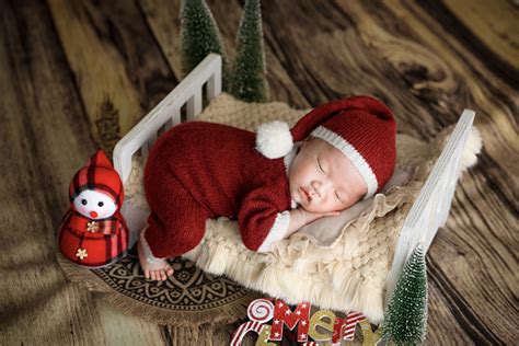 圣诞节睡觉的小宝宝