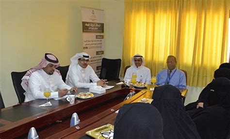 حملة توعوية عن أهمية الفحص المبكر لسرطان الثدي