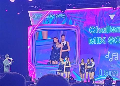 Washington Dc Itzy Stage Neon Signs Kpop Concert Life Concerts