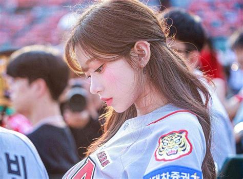 Profil Dan Biodata Cheerleader Korea Lee Ju Eun Idn Times