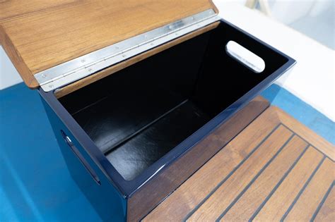 5 Custom Features Of Dock Steps