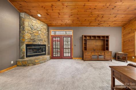 59 Fragrant Pne Dr Waynesville Nc 28785 Mls 4018036 Coldwell Banker