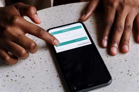 Trouver Des Canaux Sur Telegram Pour Rester Connecté Adriana Karembeu