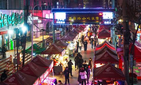 今晚有空吗？我想约你闯荡兰州“夜市江湖”凤凰网甘肃凤凰网