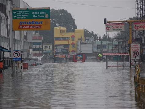 భారీ వర్షాలతో తమిళనాడు విలవిల ఫొటోలు Heavy Rains Predicted In Tamil