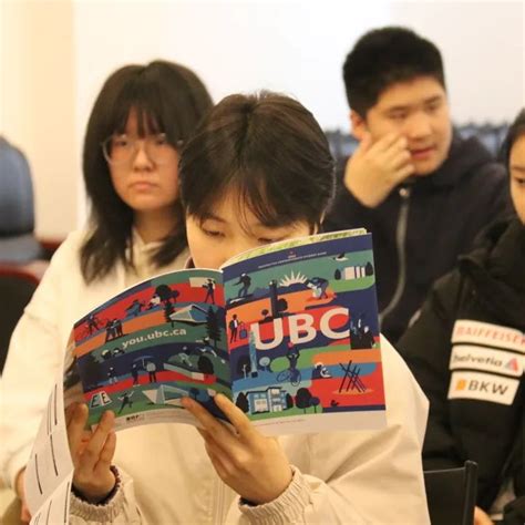 对话世界名校招生官 加拿大top3名校ubc英属哥伦比亚大学来访枫华！ 中加枫华国际学校