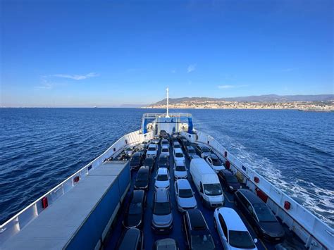 Trasportava Droga Dalla Calabria Alla Sicilia Beccato Ai Traghetti