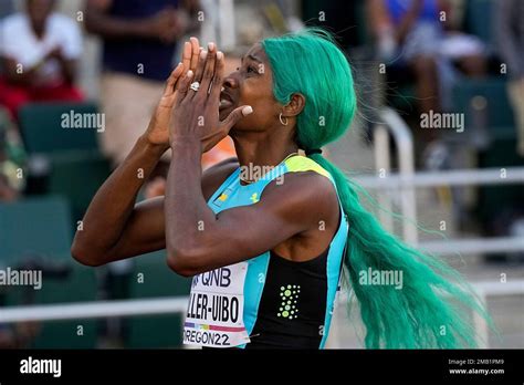 Shaunae Miller Uibo Of Bahamas Celebrates After Winning The Final Of