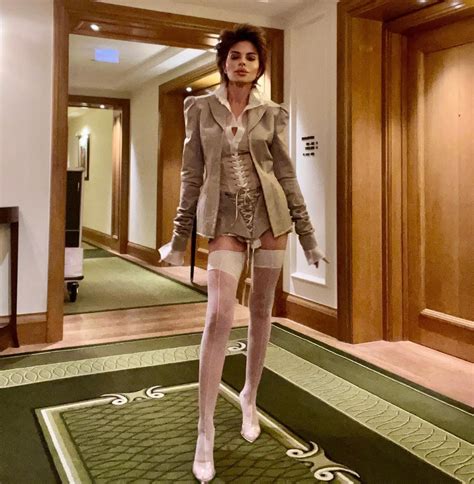 Lisa Rinna Sexy In Stockings 5 Photos Fappeningtime